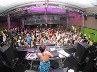 Mokaï Beach Club - Baladas - Loteamento João Batista Julião, Guarujá ...