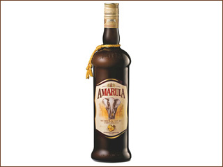 Amarula apresenta a Nova Garrafa, mais alta e fina.
