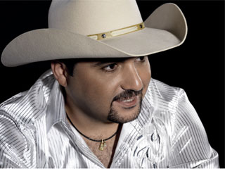 Edson estreia na carreira solo em grandioso show no Credicard Hall, dia ...