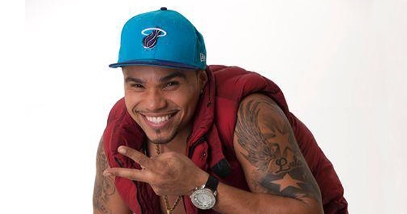 Naldo se apresenta na matinê da Villa Mix neste domingo