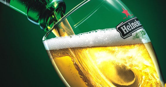 The Blue Pub oferece promoção de Heineken até as 19:00 em seu Happy Hour