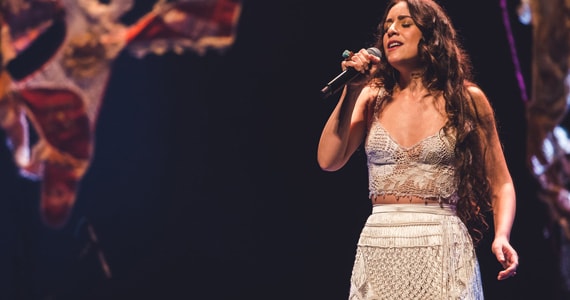 Roberta Sá apresenta seu novo disco Giro em show na Casa Natura Musical