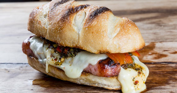 Valentine’s Day no Chimi Choripanes y Drinks