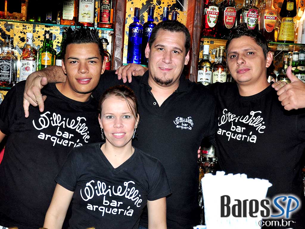 Banda V8 no sábado do Willi Willie no dia 22/05/2010