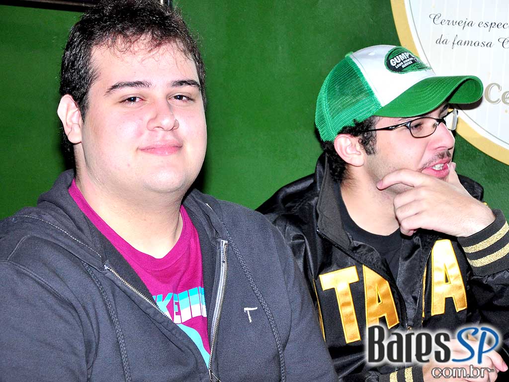 Banda V8 no sábado do Willi Willie no dia 22/05/2010