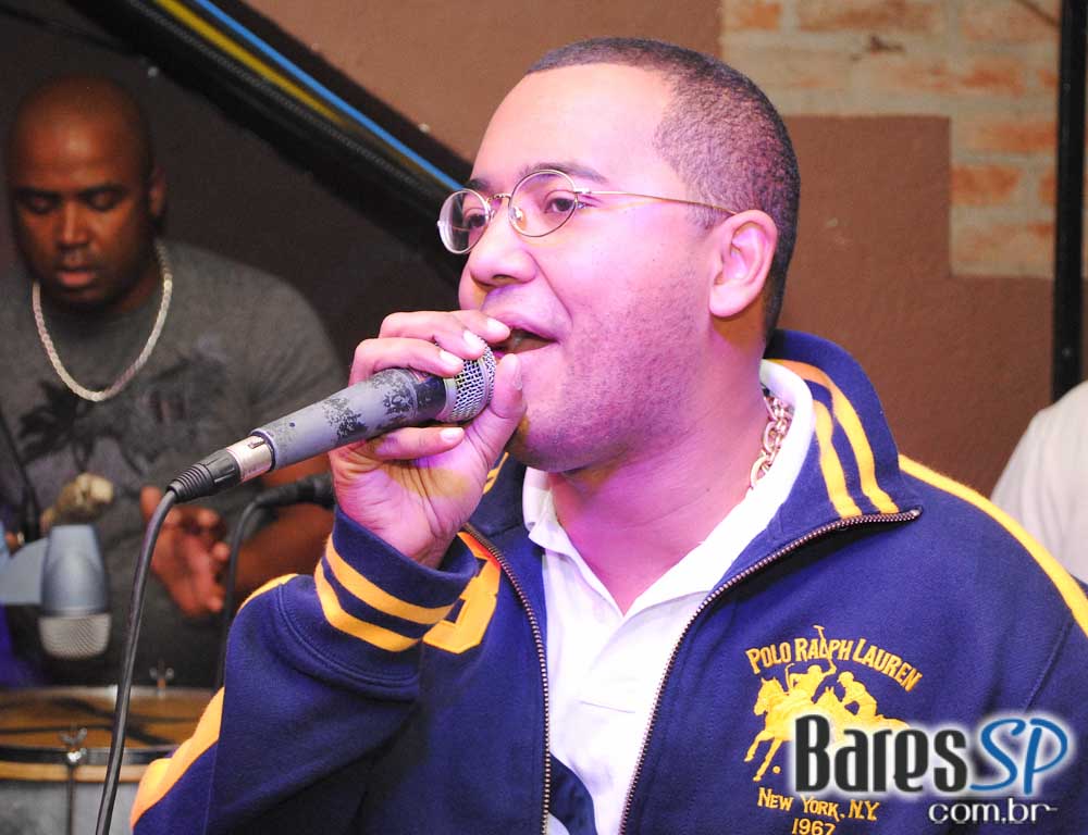 Bar Favela da Vila Olímpia teve sábado de muito agito no dia 02/07/2011